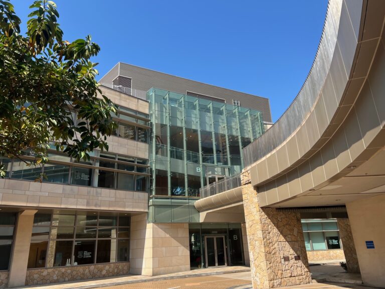 Cyberport 4 - Hong Kong Cyberport Management Company Limited